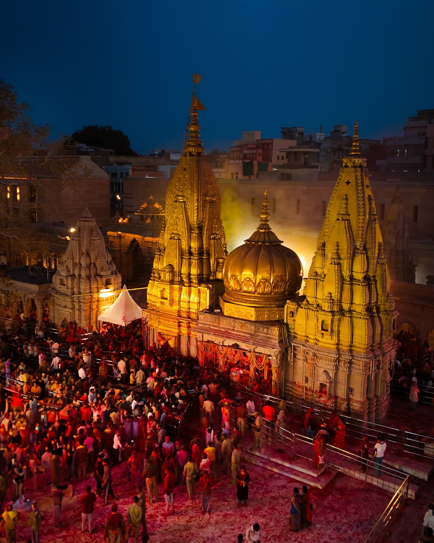 Best places to visit in Varanasi - The Holy Meander